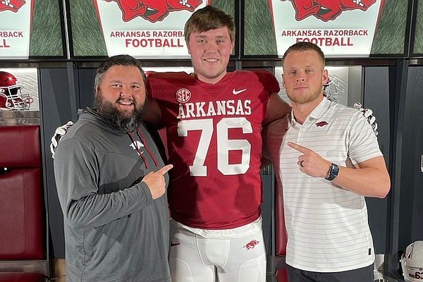 Get to know: Arkansas O-line commit Luke Brown | Whole Hog Sports