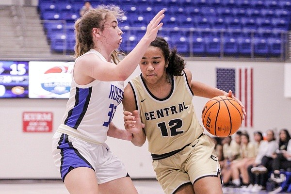 UNDER THE RADAR: Little Rock Central’s Lillian Jackson | Whole Hog Sports