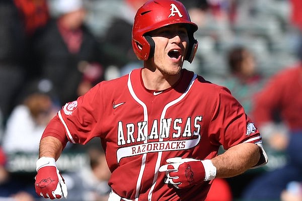 Razorbacks homer 4 times, take series from UIC | Whole Hog Sports