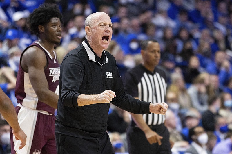 Mississippi State fires Howland | Northwest Arkansas Democrat-Gazette