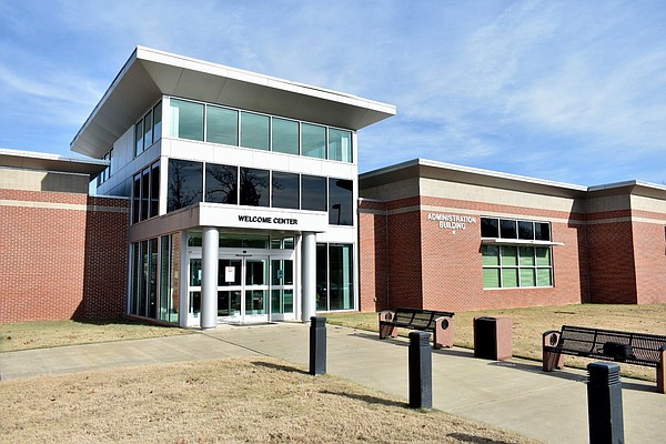 SEARK deal expands classes