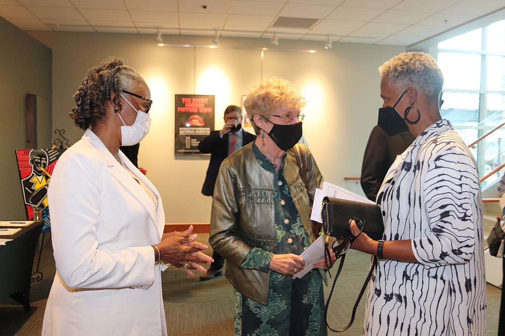 Great Gadberry: Garbo and Dr. Archie Hearne presented with award at ...