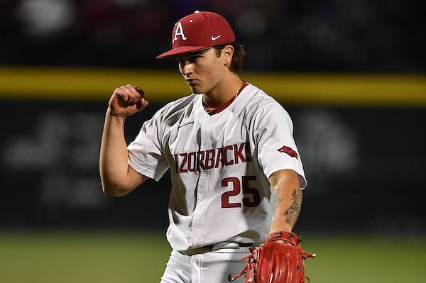 Razorbacks rally late, hold off LSU in series opener | Whole Hog Sports