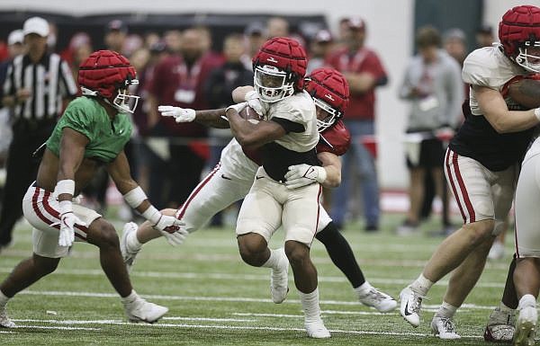 VIDEO: Pittman, players recap Razorback football spring scrimmage ...