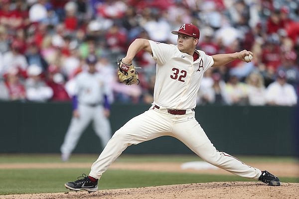 Razorback report: Hogs' pitching has been great at home | Whole Hog Sports