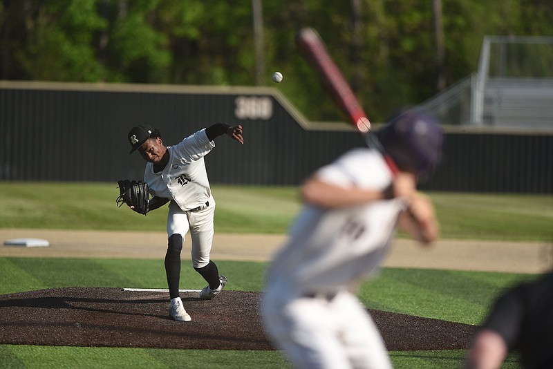 Robinson wins, continues hot streak | The Arkansas Democrat-Gazette ...