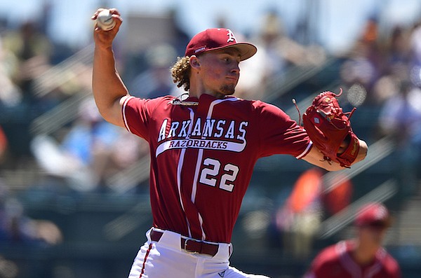 Wiggins leads Hogs to series win at Auburn | Whole Hog Sports