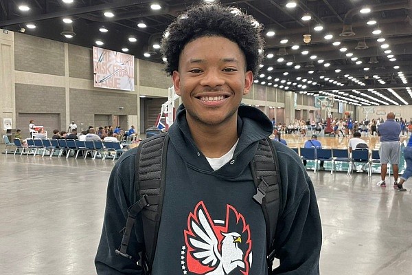 Arkansas' family atmosphere enticing to 5-star Castillo | The Arkansas ...