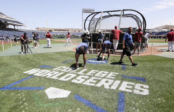 WholeHogSports - Previewing the College World Series