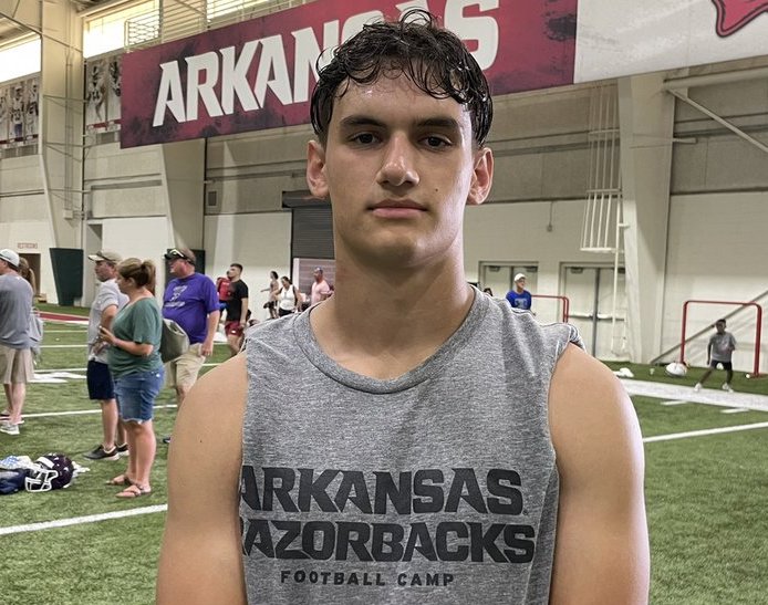 WholeHogSports - Missouri LB shows speed at Arkansas camp