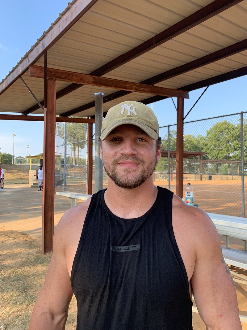 Benton native Caplinger relaxes, takes derby crown at Busch Softball ...