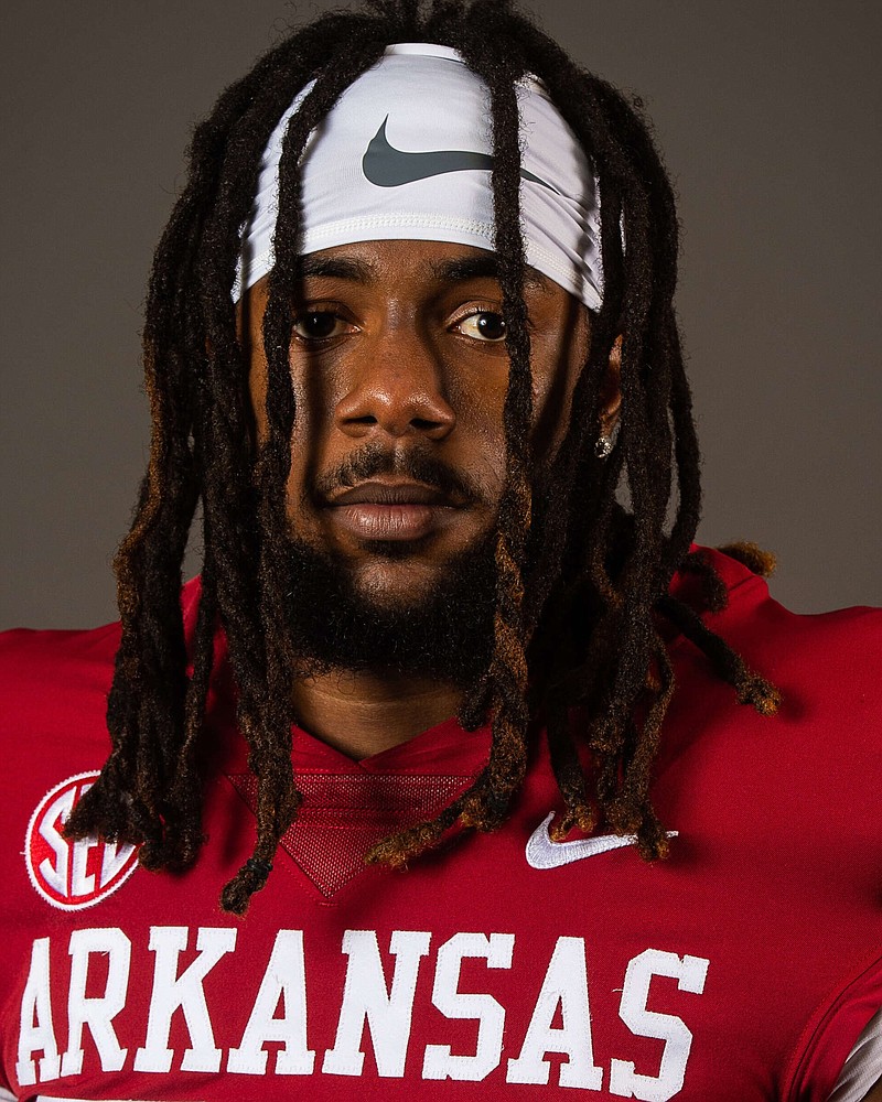 Thompson turns heads at receiver | Northwest Arkansas Democrat-Gazette