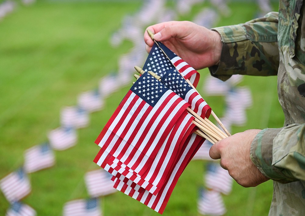 UTC ROTC flag placing for 9/11 anniversary | Chattanooga Times Free Press