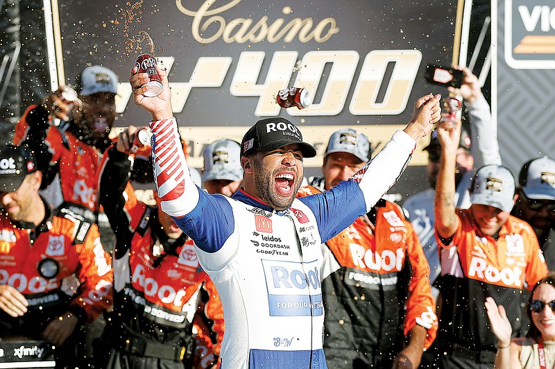 Wallace holds off boss, title contenders to win at Kansas | Jefferson ...