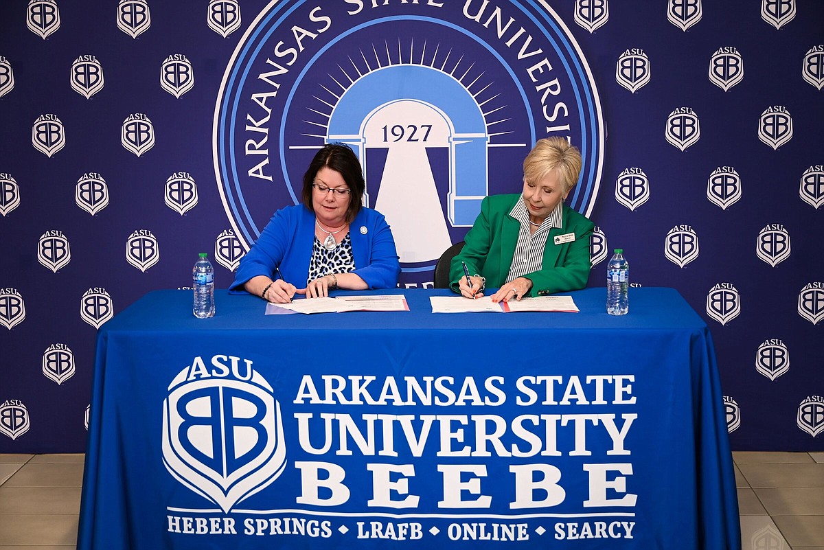 UAM, ASU-Beebe sign visual arts partnership agreement | The Arkansas ...