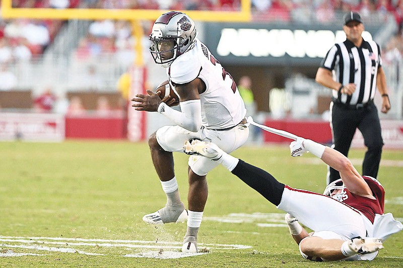 No. 10 Arkansas holds off Petrino, Missouri State | Jefferson City News ...