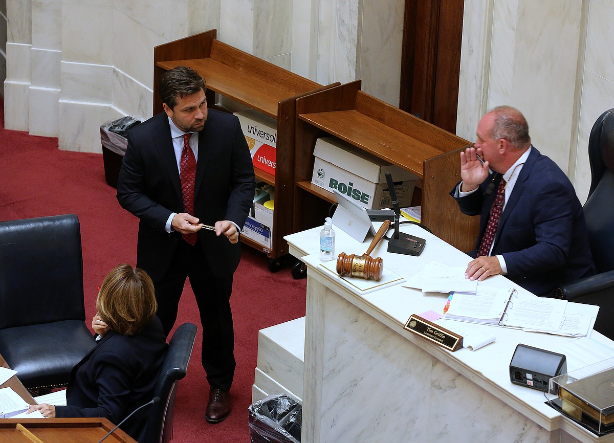 Arkansas Senate suspends Clark, strips him of seniority for filing ...