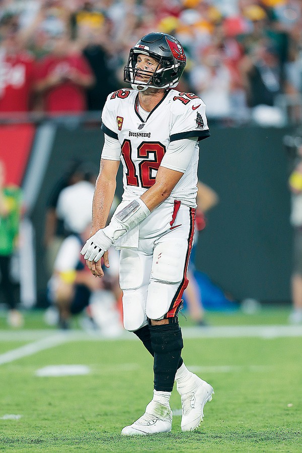 Displaced Bucs avoid Hurricane Ian | Jefferson City News Tribune