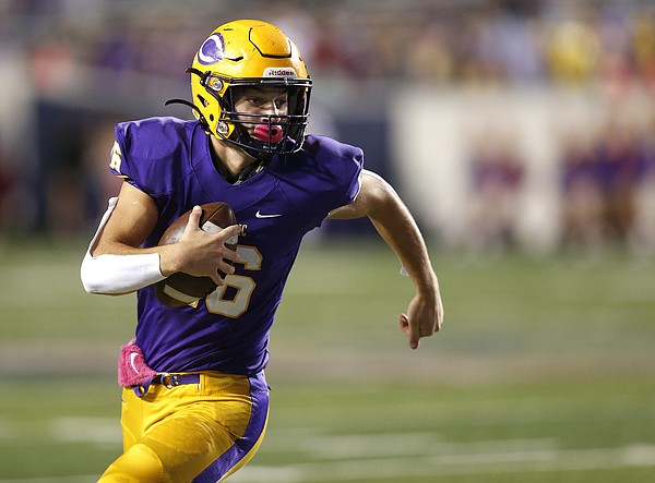 PREP FOOTBALL: Rockets advance with last-minute drive