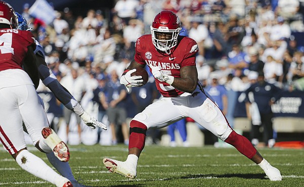 Sanders finds an extra gear after early fumble | Northwest Arkansas ...