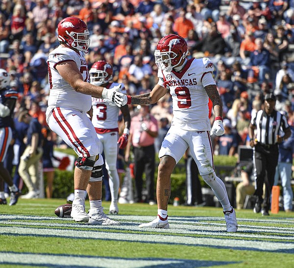 Win over Auburn lifts Razorbacks
