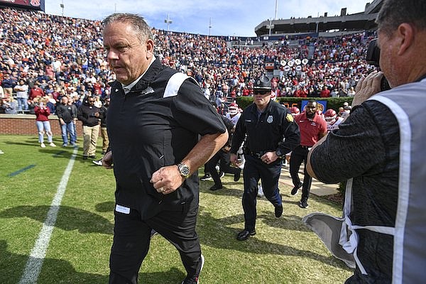 Razorbacks back home to face hot Flames | Whole Hog Sports