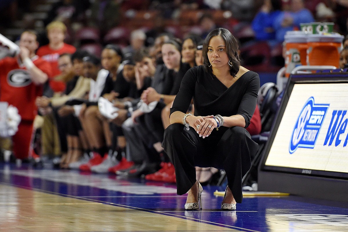 Small uptick in Black female coaches | The Arkansas Democrat-Gazette ...