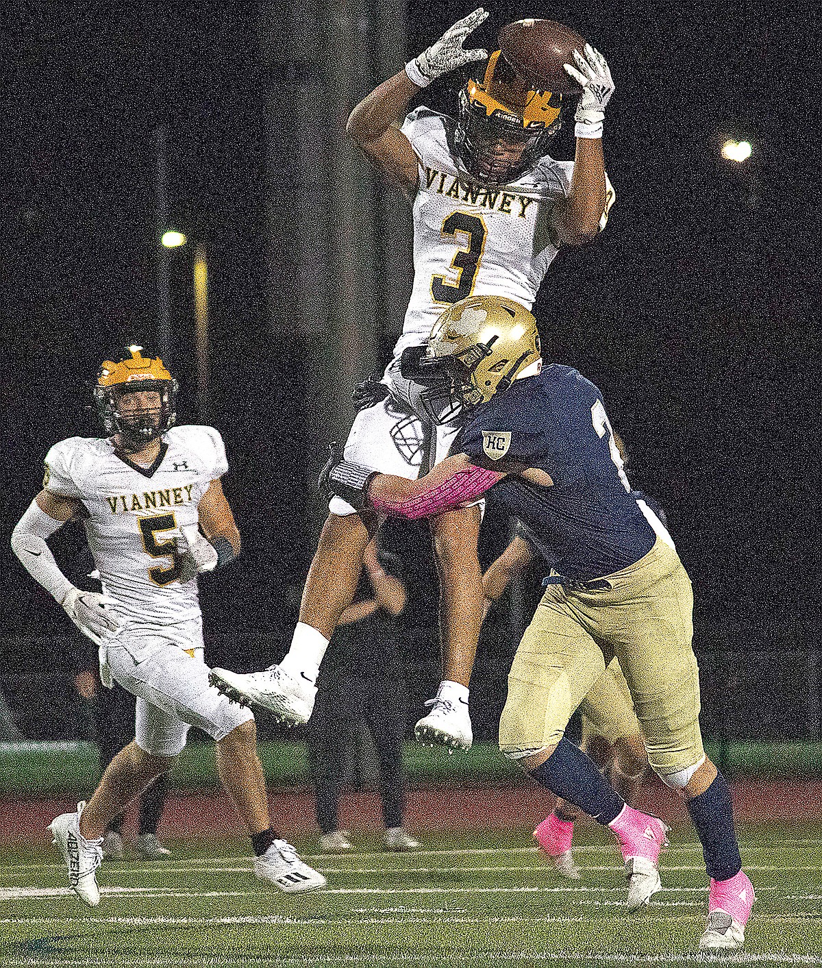 Helias set to host Battle in Class 5 district football semifinal ...