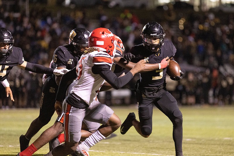 PREP FOOTBALL: Senators force five turnovers in first half, thrash Panthers