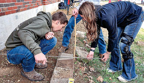 Blair Oaks High School landscaping class beautifying campus building ...