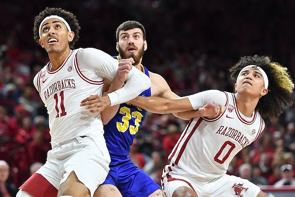 No. 9 Razorbacks beat South Dakota State, improve to 3-0 | Whole Hog Sports
