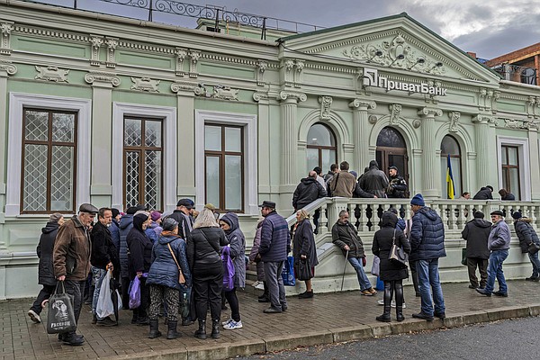 EXPLAINER: Can Ukraine pay for war without wrecking economy ...