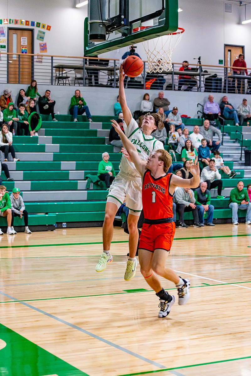 Blair Oaks boys lose to Republic in Shootout | Jefferson City News Tribune