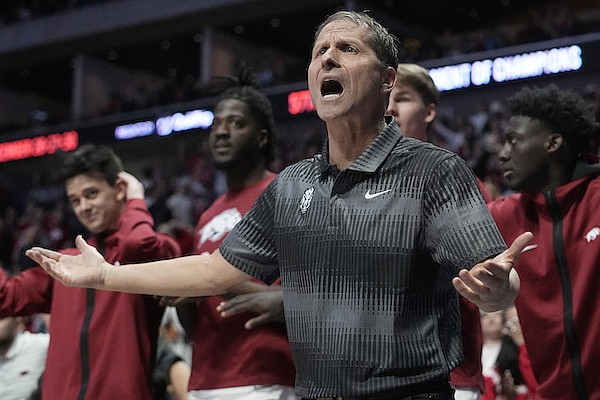 Arizona forward paying attention to Hogs | Whole Hog Sports