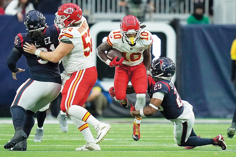 Chiefs eyeing playoff bye, Seahawks a postseason spot | Jefferson City ...
