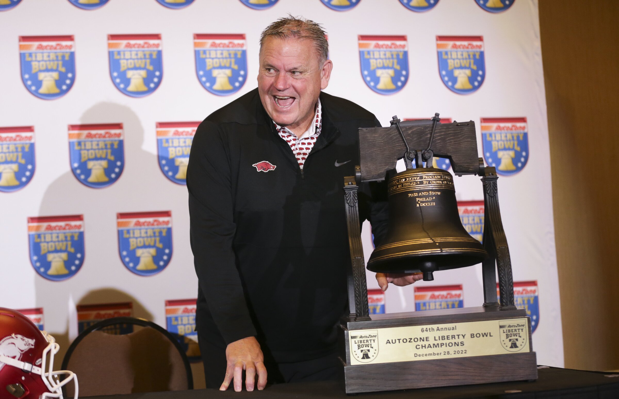 Outback Bowl 2022 Trophy
