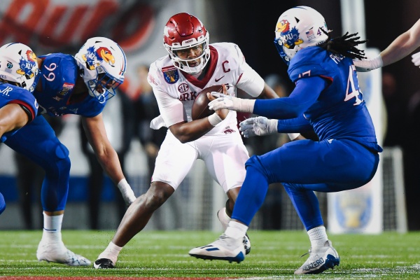 WholeHogSports - 'It's a surreal moment': Jefferson's play pushes Hogs ...