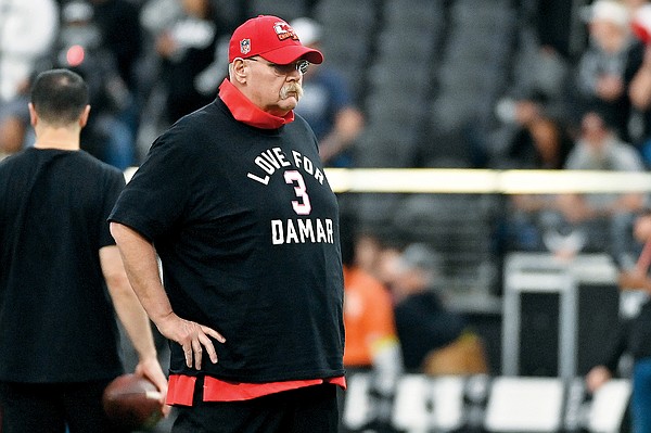 Hamlin, still critical, continues recovery, tweets thanks | Jefferson City News Tribune