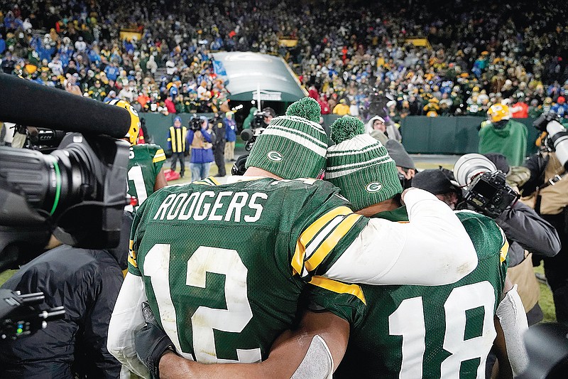 NFL Capsules: Rodgers’ late pick seals loss to Lions, playoffs for ...
