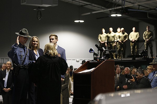 New Arkansas State Police head sworn in