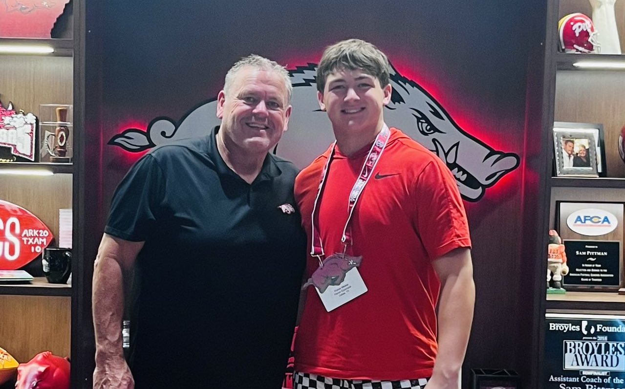 WholeHogSports - All-America LB Meese ready for third visit to Hill