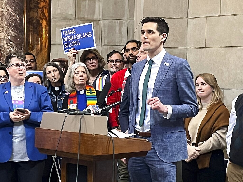 Lawmakers in GOP states target medical care for trans kids | The ...