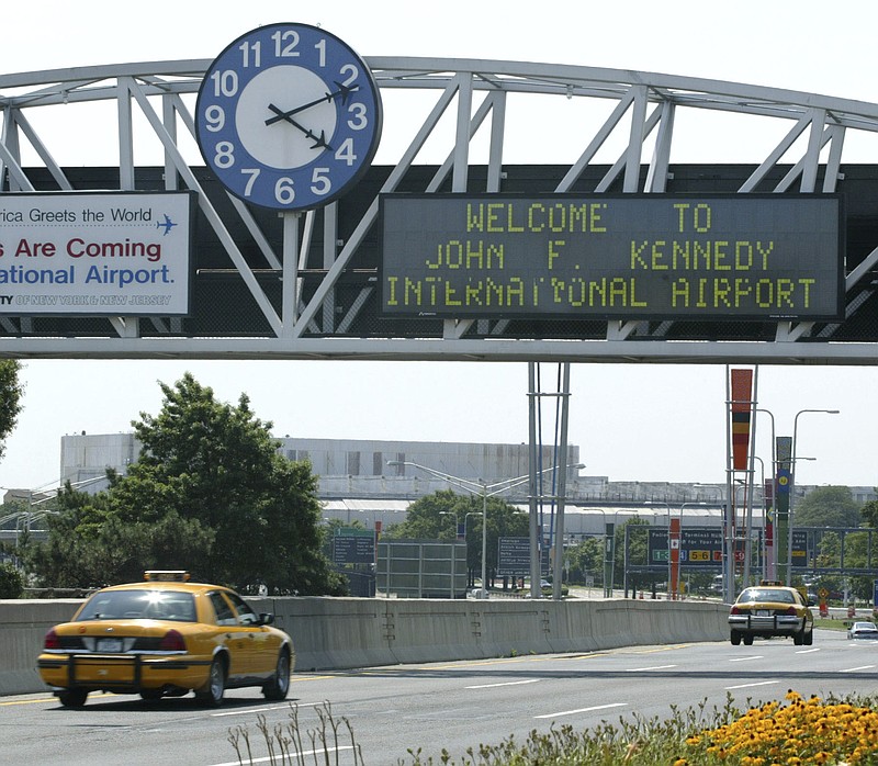 Safety investigators subpoena pilots over close call at JFK airport ...