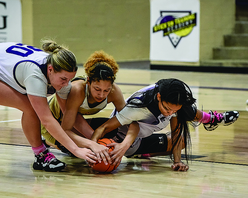 El Dorado upends Lady Trojans | El Dorado News