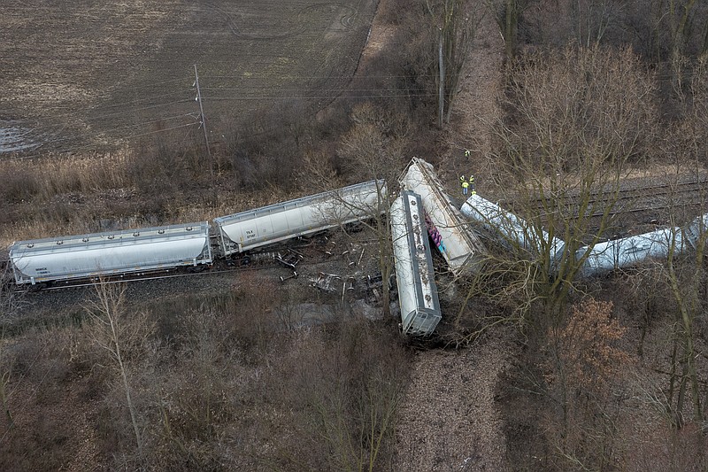 2 train derailments have similar risks, different outcomes ...