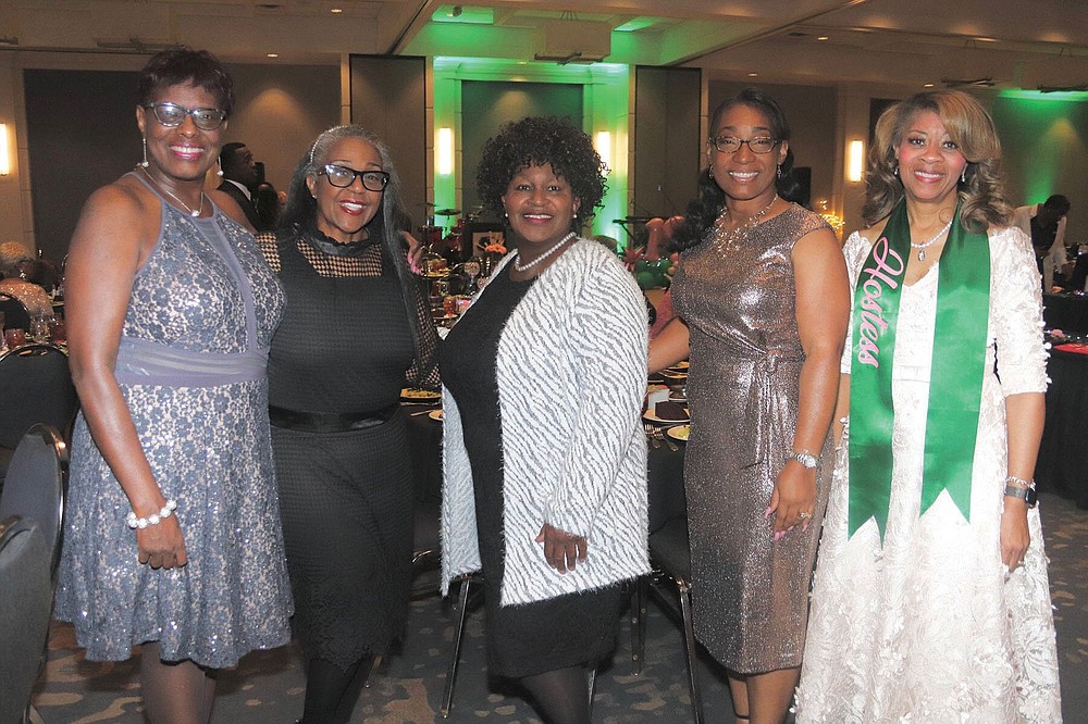 HOLLYWOOD SWINGIN’: Sorority partners with foundation for annual Ivy ...