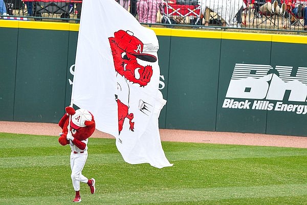 Arkansas vs. Eastern Illinois Game 3: How to watch and listen, pitching ...