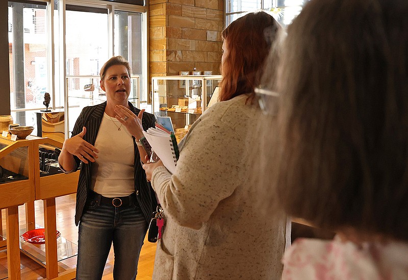 Little Rock library galleries, bookstore will close | The Arkansas ...