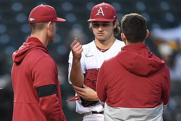 Van Horn hopeful Tygart will have late-April return | Whole Hog Sports