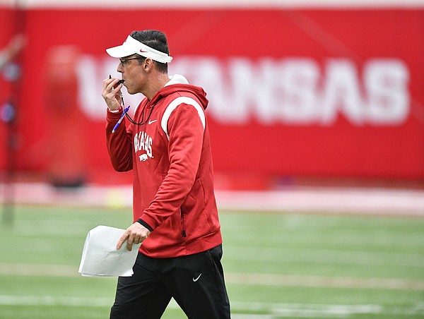 4-star QB target has Hogs in final 2 after visit | Whole Hog Sports